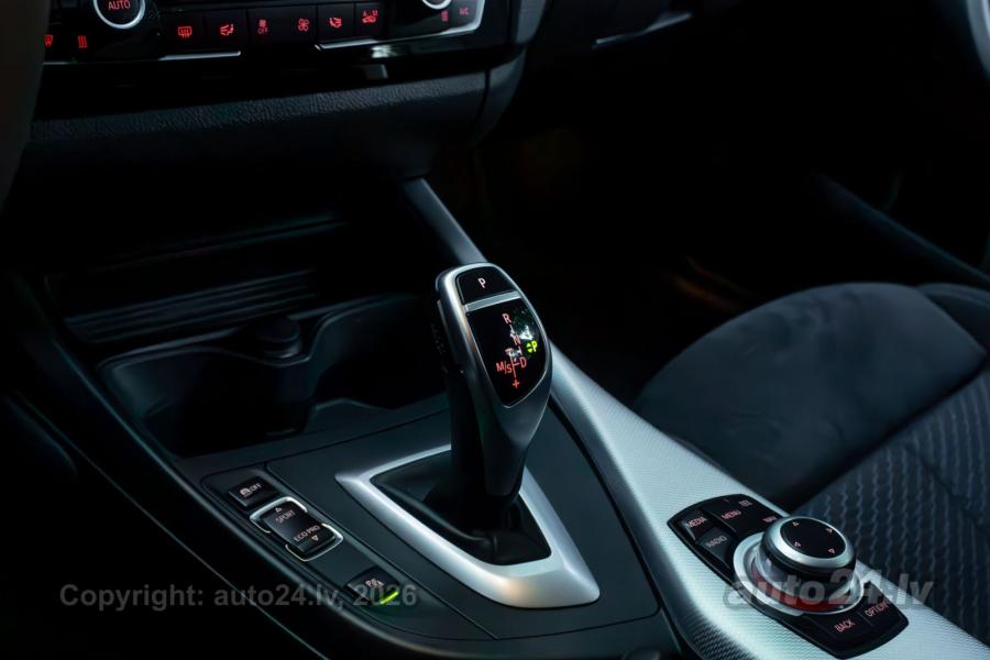 Grey BMW M-series 2013 in Tallinn, with an engine capacity of 3.00 L and mileage of 171 thousand km for 23500 €, photo 8 on AUTOMOTO.COM.LV