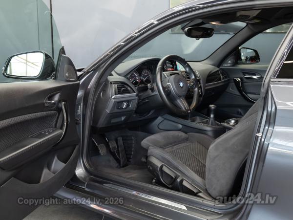 Pelēks BMW M-series 2016 Tallina, ar dzinēja tilpumu 3.00 L un nobraukumu 133 tūkst. km par 23900 €, foto 5 vietnē AUTOMOTO.COM.LV