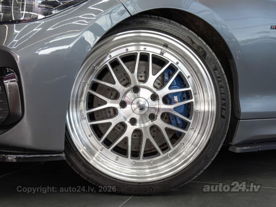 Grey BMW M-series 2018 in Tallinn, with an engine capacity of 3.00 L and mileage of 117 thousand km for 39900 €, photo 5 on AUTOMOTO.COM.LV