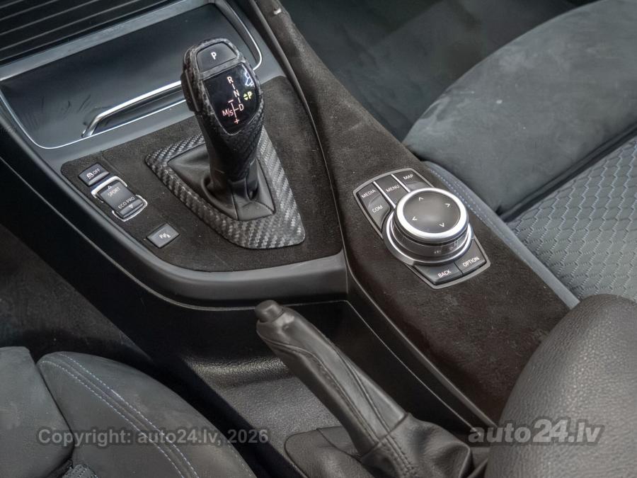 Grey BMW M-series 2018 in Tallinn, with an engine capacity of 3.00 L and mileage of 117 thousand km for 39900 €, photo 12 on AUTOMOTO.COM.LV