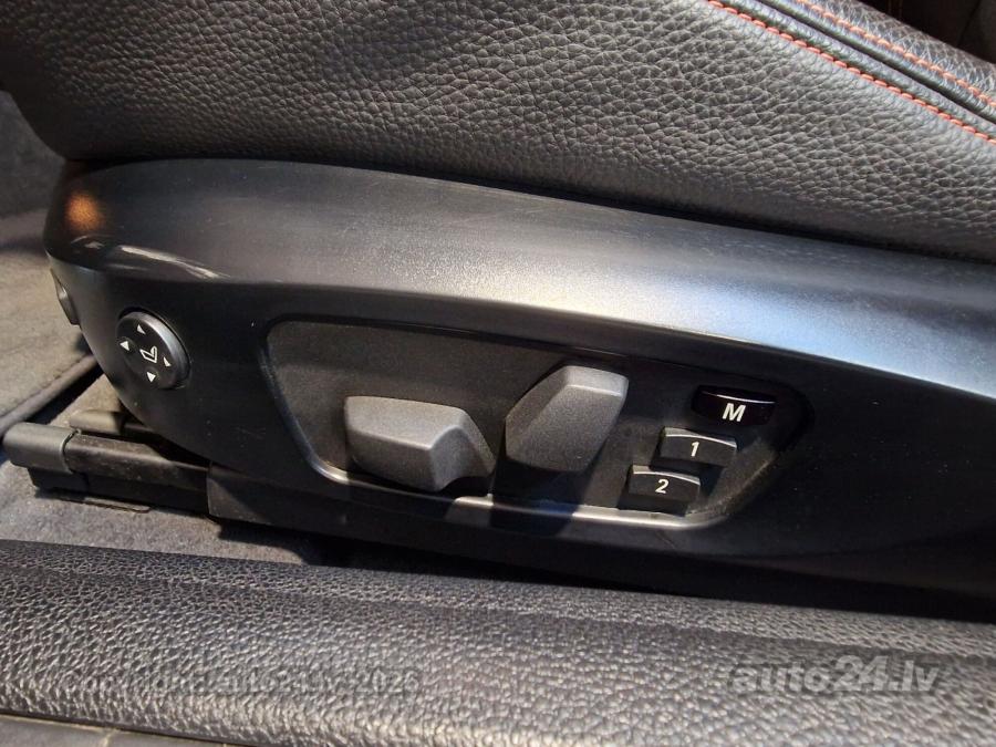 Oranžs BMW M-series 2012 Tallina, ar dzinēja tilpumu 3.00 L un nobraukumu 92 tūkst. km par 59000 €, foto 16 vietnē AUTOMOTO.COM.LV