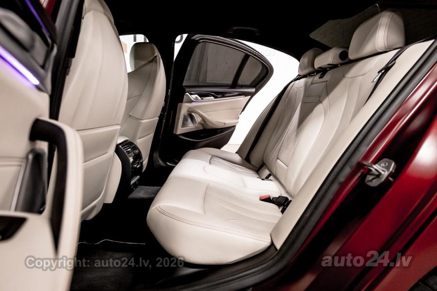 Sarkans BMW M-series 2018 Pērnava, ar dzinēja tilpumu 4.40 L un nobraukumu 140 tūkst. km par 47490 €, foto 17 vietnē AUTOMOTO.COM.LV
