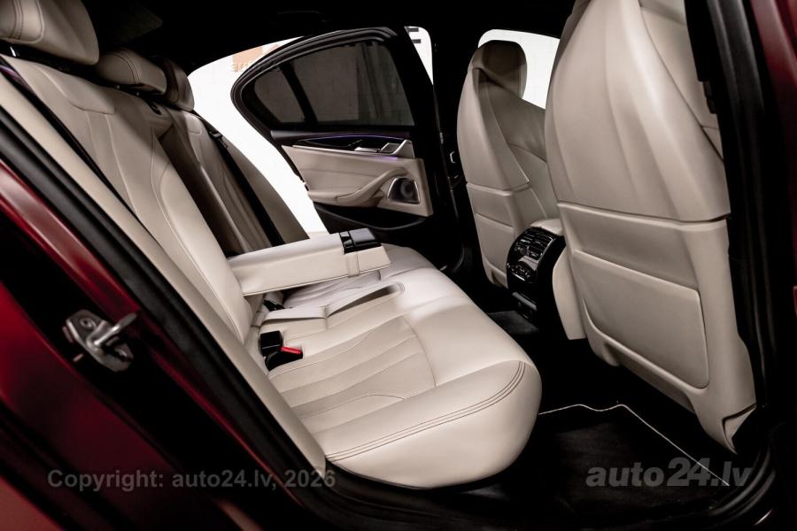Sarkans BMW M-series 2018 Pērnava, ar dzinēja tilpumu 4.40 L un nobraukumu 140 tūkst. km par 47490 €, foto 18 vietnē AUTOMOTO.COM.LV