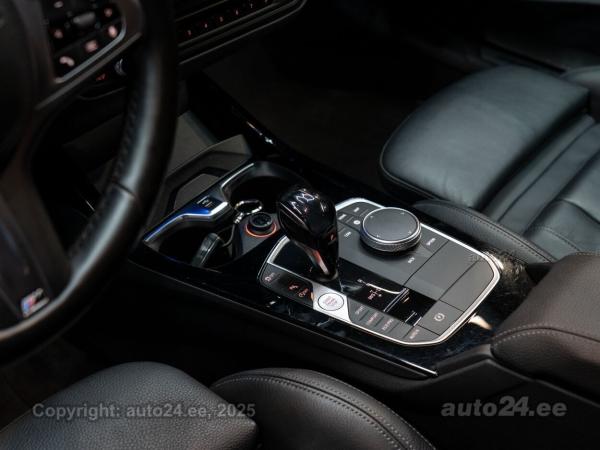Sarkans BMW M-series 2021 Tallina, ar dzinēja tilpumu 2.00 L un nobraukumu 80 tūkst. km par 33900 €, foto 11 vietnē AUTOMOTO.COM.LV