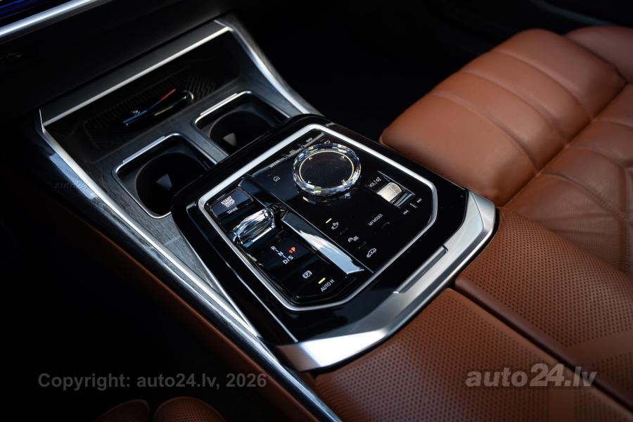 BMW M-series 2024 Rīga, ar dzinēja tilpumu 0.00 L un nobraukumu 35 tūkst. km par 112000 €, foto 12 vietnē AUTOMOTO.COM.LV