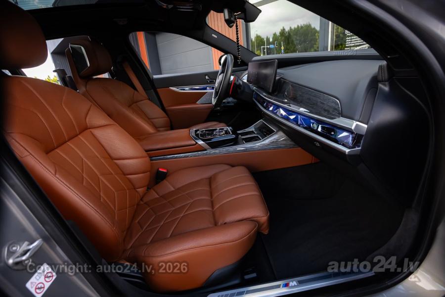 BMW M-series 2024 Rīga, ar dzinēja tilpumu 0.00 L un nobraukumu 35 tūkst. km par 112000 €, foto 31 vietnē AUTOMOTO.COM.LV
