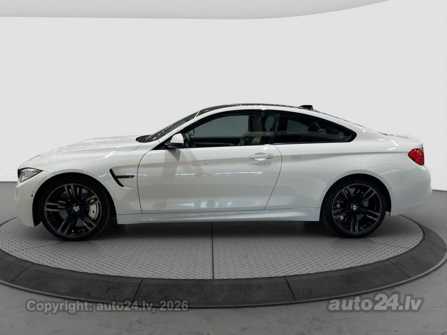 White BMW M-series 2014 in Tallinn, with an engine capacity of 3.00 L and mileage of 79 thousand km for 44900 €, photo 4 on AUTOMOTO.COM.LV