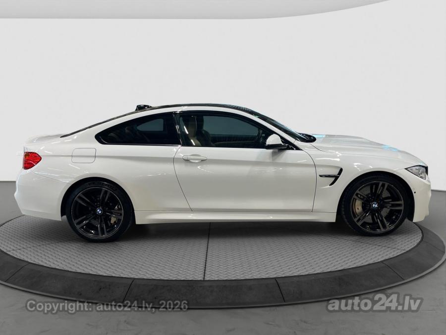 White BMW M-series 2014 in Tallinn, with an engine capacity of 3.00 L and mileage of 79 thousand km for 44900 €, photo 8 on AUTOMOTO.COM.LV