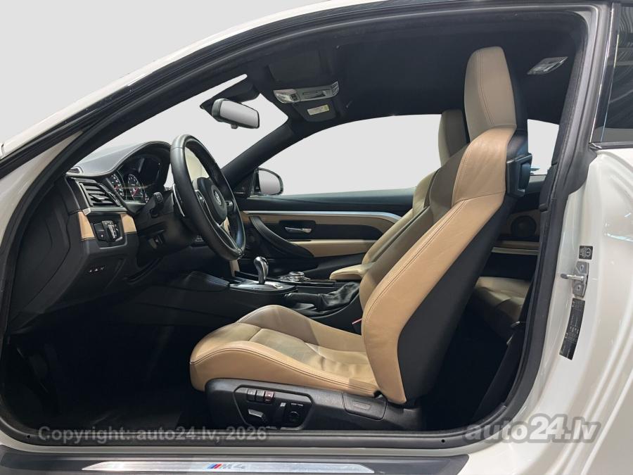 White BMW M-series 2014 in Tallinn, with an engine capacity of 3.00 L and mileage of 79 thousand km for 44900 €, photo 10 on AUTOMOTO.COM.LV