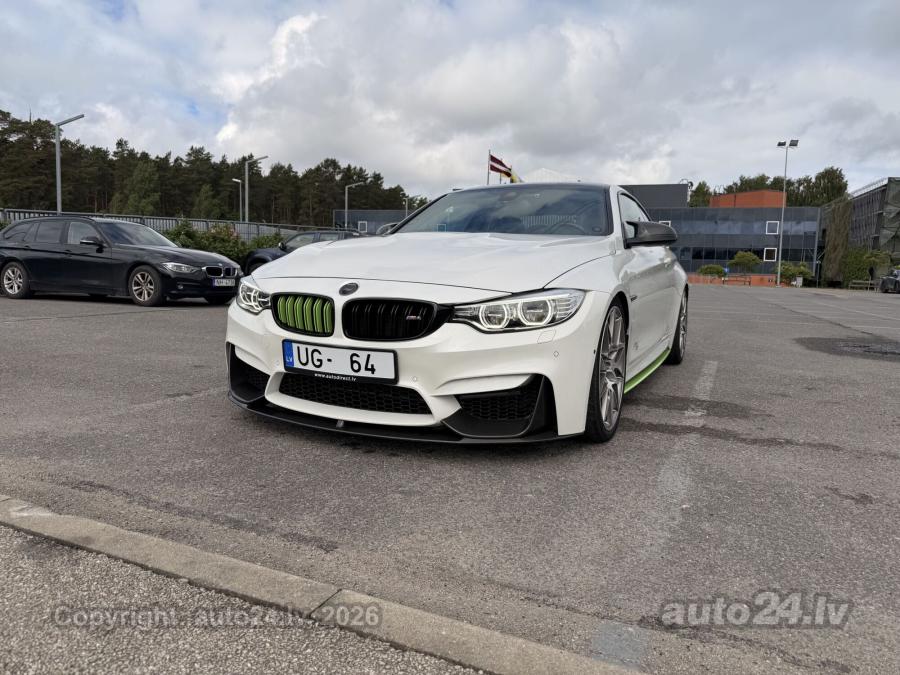 White BMW M-series 2016 in Riga, with an engine capacity of 3.00 L and mileage of 100 thousand km for 41000 €, photo 3 on AUTOMOTO.COM.LV