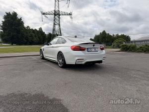 White BMW M-series 2016 in Riga, with an engine capacity of 3.00 L and mileage of 100 thousand km for 41000 €, photo 8 on AUTOMOTO.COM.LV