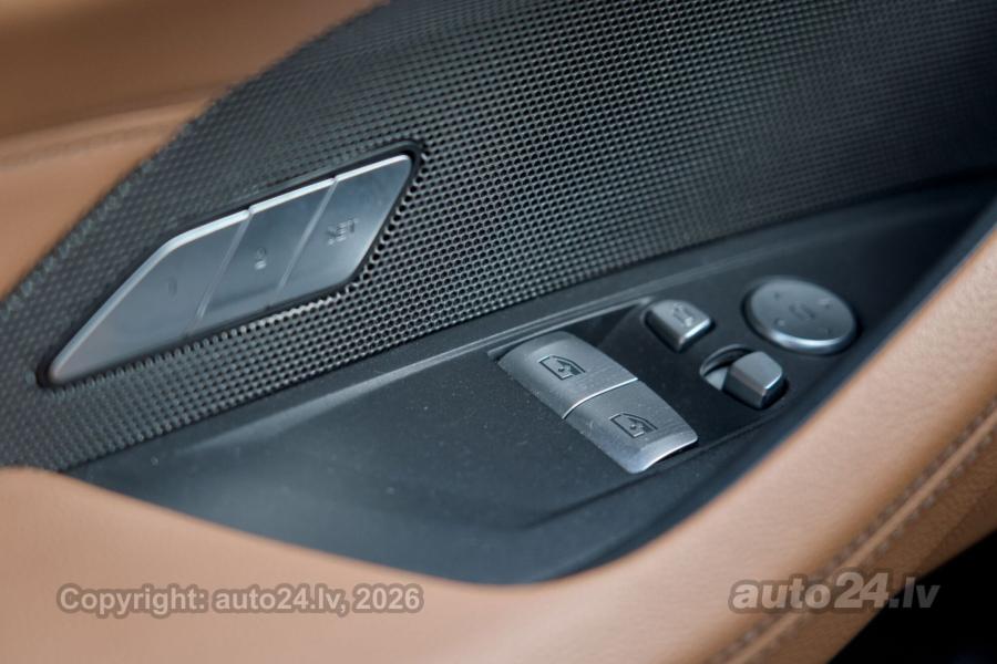 Balts BMW M-series 2020 Tallina, ar dzinēja tilpumu 3.00 L un nobraukumu 62 tūkst. km par 59900 €, foto 26 vietnē AUTOMOTO.COM.LV