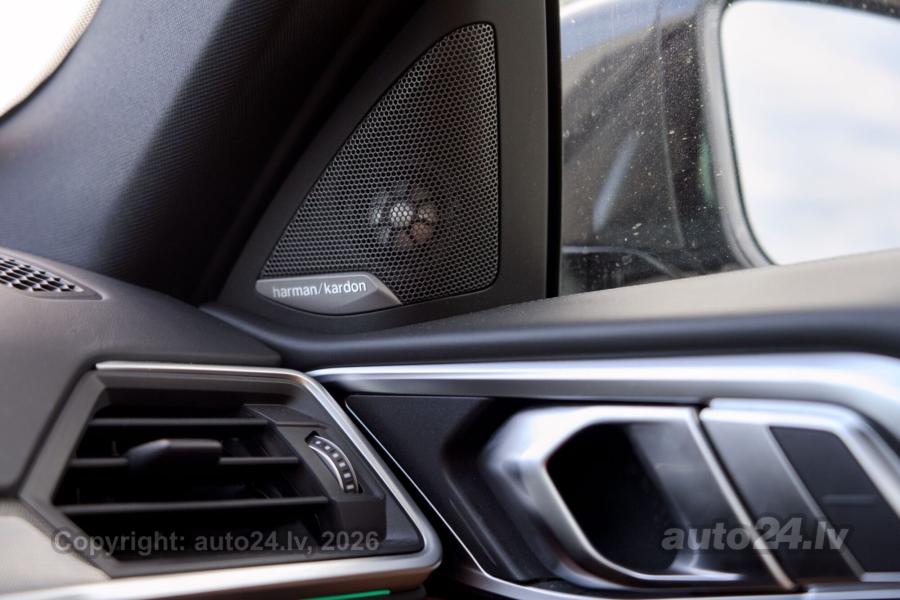 Balts BMW M-series 2020 Tallina, ar dzinēja tilpumu 3.00 L un nobraukumu 62 tūkst. km par 59900 €, foto 29 vietnē AUTOMOTO.COM.LV