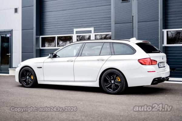 White BMW M-series 2012 in Tallinn, with an engine capacity of 3.00 L and mileage of 256 thousand km for 17900 €, photo 4 on AUTOMOTO.COM.LV