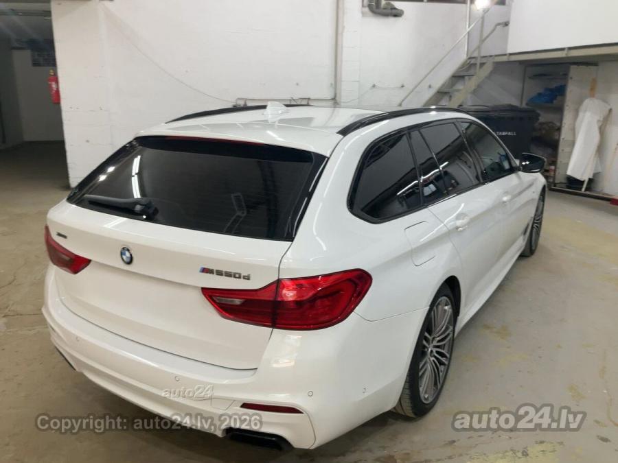 Balts BMW M-series 2018 Tallina, ar dzinēja tilpumu 3.00 L un nobraukumu 211 tūkst. km par 25500 €, foto 3 vietnē AUTOMOTO.COM.LV