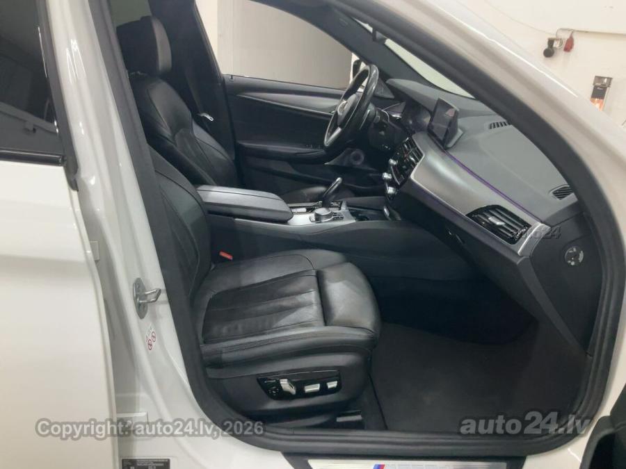 Balts BMW M-series 2018 Tallina, ar dzinēja tilpumu 3.00 L un nobraukumu 211 tūkst. km par 25500 €, foto 12 vietnē AUTOMOTO.COM.LV