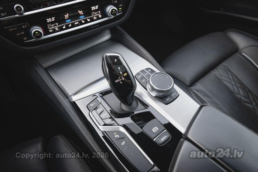 Balts BMW M-series 2018 Tallina, ar dzinēja tilpumu 3.00 L un nobraukumu 219 tūkst. km par 26299 €, foto 21 vietnē AUTOMOTO.COM.LV