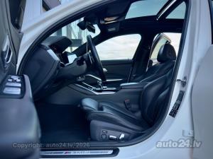 White BMW M-series 2020 in Tallinn, with an engine capacity of 3.00 L and mileage of 181 thousand km for 42900 €, photo 15 on AUTOMOTO.COM.LV