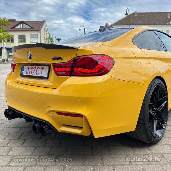 Yellow BMW M-series 2017 in Riga, with an engine capacity of 0.00 L and mileage of 138 thousand km for 37000 €, photo 8 on AUTOMOTO.COM.LV