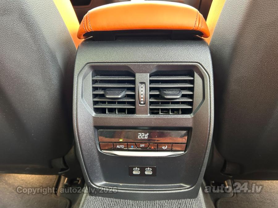 Dzeltens BMW M-series 2022 Tallina, ar dzinēja tilpumu 3.00 L un nobraukumu 81 tūkst. km par 59900 €, foto 19 vietnē AUTOMOTO.COM.LV