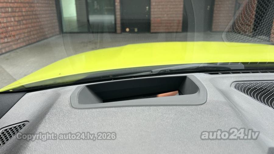 Dzeltens BMW M-series 2022 Tallina, ar dzinēja tilpumu 3.00 L un nobraukumu 81 tūkst. km par 59900 €, foto 21 vietnē AUTOMOTO.COM.LV