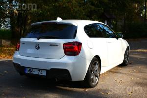 White BMW M1 2013 in Riga, with an engine capacity of 3.00 L and mileage of 189 thousand km for 21990 €, photo 6 on AUTOMOTO.COM.LV
