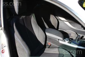 White BMW M1 2013 in Riga, with an engine capacity of 3.00 L and mileage of 189 thousand km for 21990 €, photo 10 on AUTOMOTO.COM.LV