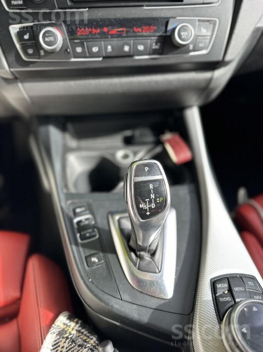 Black BMW M2 2014 in Liepaja, with an engine capacity of 3.00 L and mileage of 200 thousand km for 20500 €, photo 11 on AUTOMOTO.COM.LV
