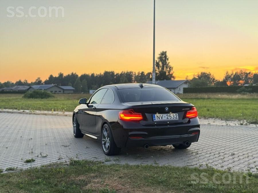 Черный БМВ M2 2014 в Рига, объемом двигателя 3.00 л и пробегом 134 тыс. км за 17300 €, фото 7 на AUTOMOTO.COM.LV