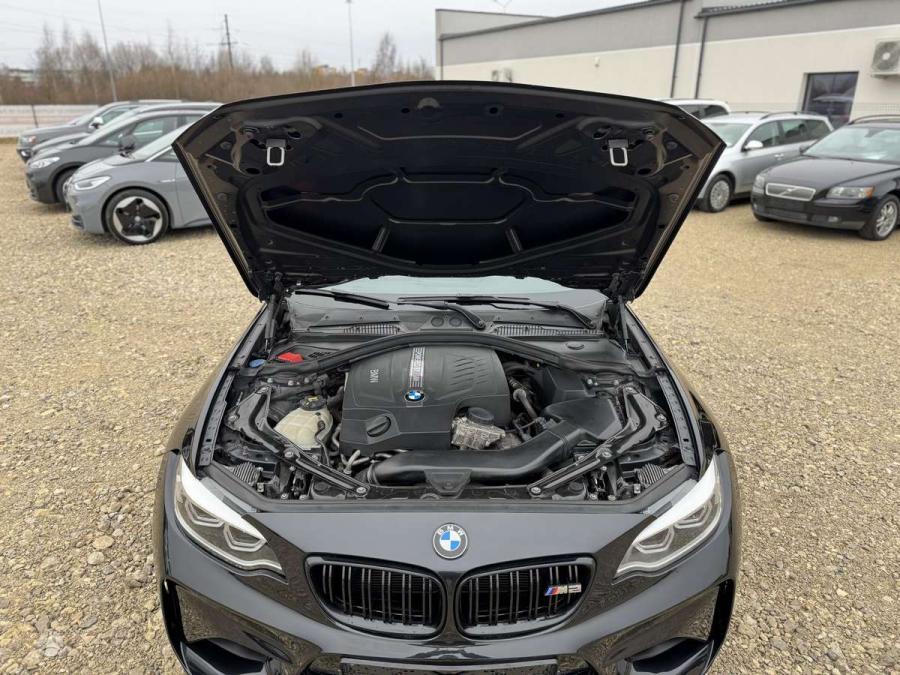 Melns BMW M2 2017 Šauļi, ar dzinēja tilpumu 2.98 L un nobraukumu 87 tūkst. km par 33500 €, foto 20 vietnē AUTOMOTO.COM.LV