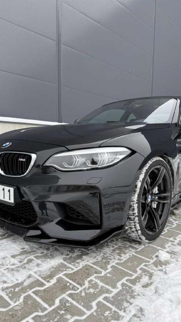 Black BMW M2 2018 in Siauliai, with an engine capacity of 2.98 L and mileage of 108 thousand km for 34000 €, photo 2 on AUTOMOTO.COM.LV