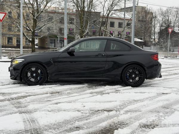 Black BMW M2 2019 in Riga, with an engine capacity of 3.00 L and mileage of 59 thousand km for 44000 €, photo 3 on AUTOMOTO.COM.LV