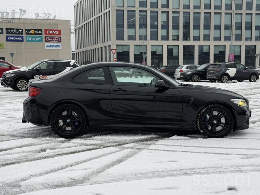 Melns BMW M2 2019 Rīga, ar dzinēja tilpumu 3.00 L un nobraukumu 59 tūkst. km par 44000 €, foto 4 vietnē AUTOMOTO.COM.LV
