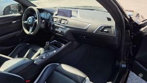 Black BMW M2 2020 in Kaunas, with an engine capacity of 2.98 L and mileage of 98 thousand km for 20990 €, photo 6 on AUTOMOTO.COM.LV