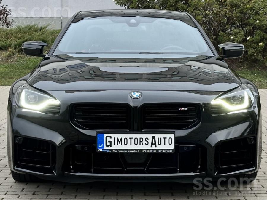 Black BMW M2 2023 in Riga, with an engine capacity of 3.00 L and mileage of 45 thousand km for 62900 €, photo 2 on AUTOMOTO.COM.LV