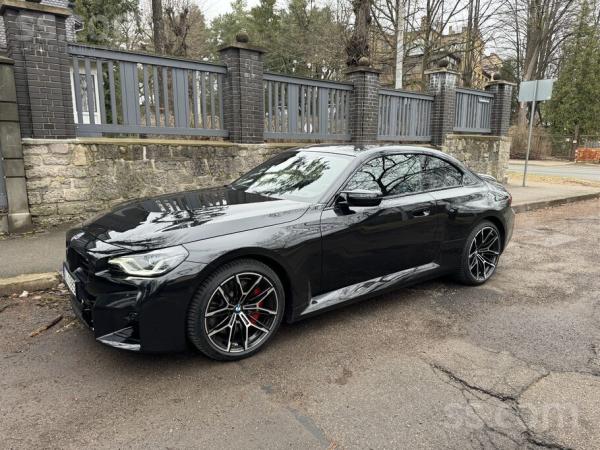 Черный БМВ M2 2024 в Рига, объемом двигателя 3.00 л и пробегом 14 тыс. км за 69500 €, фото 1 на AUTOMOTO.COM.LV