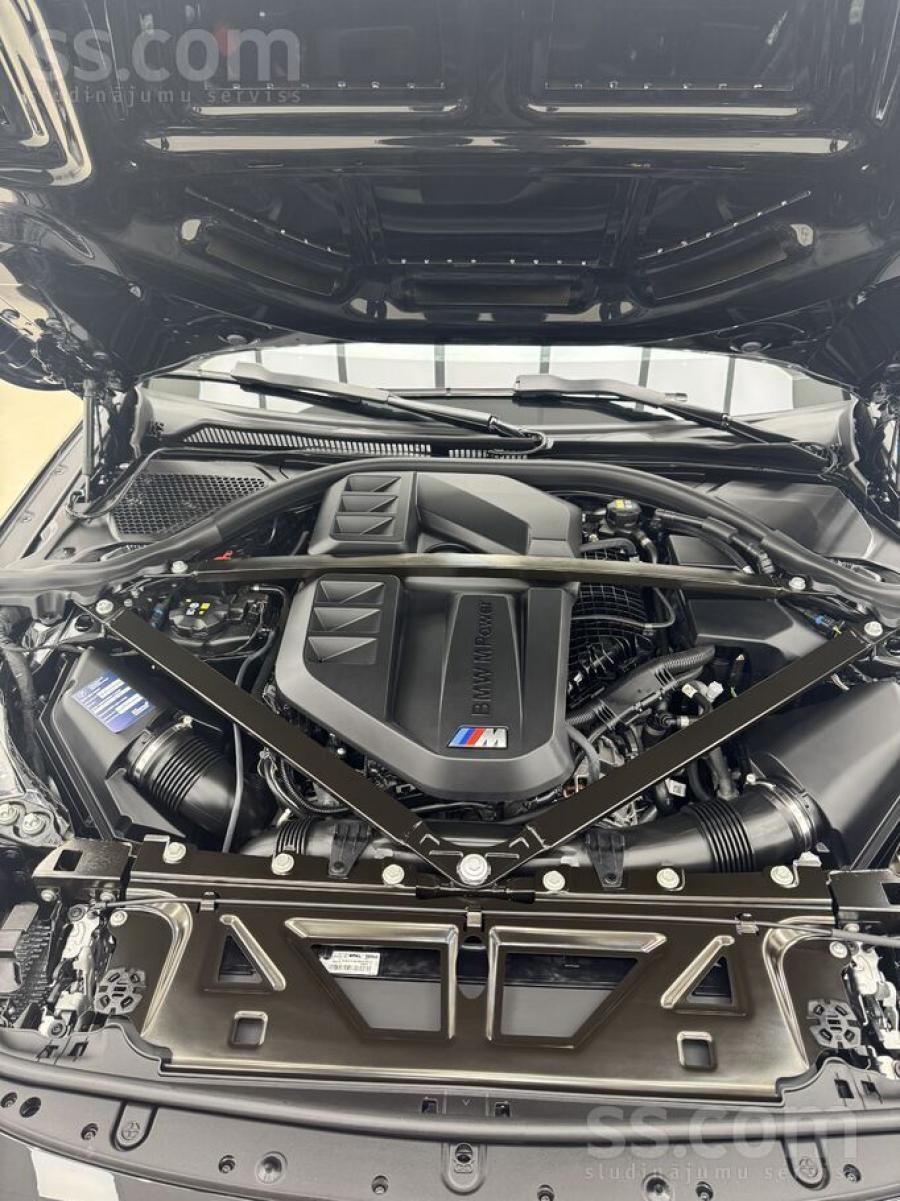 Black BMW M2 2024 in Riga, with an engine capacity of 3.00 L and mileage of 14 thousand km for 69500 €, photo 6 on AUTOMOTO.COM.LV
