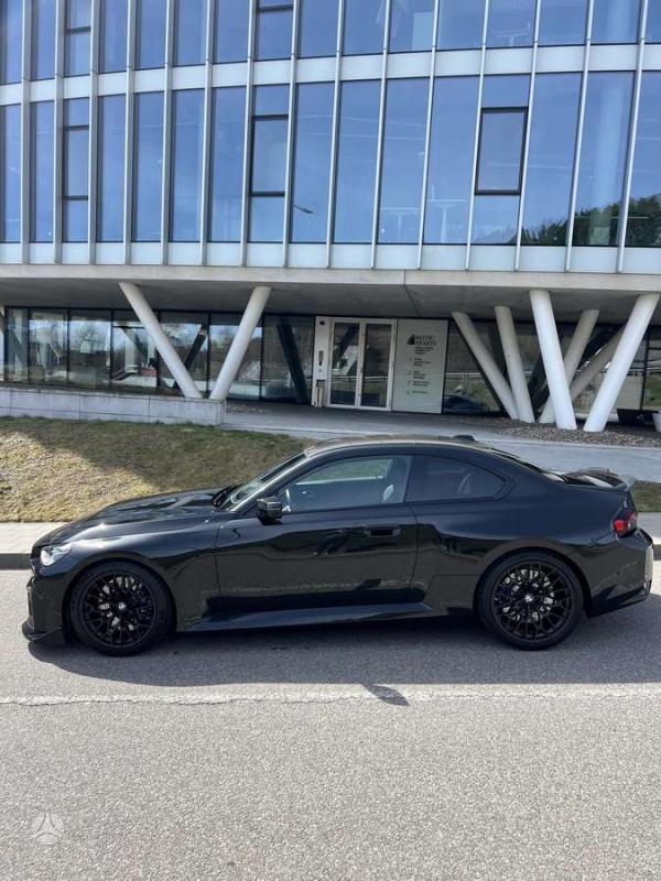 Melns BMW M2 2024 Viļņa, ar dzinēja tilpumu 2.99 L un nobraukumu 32 tūkst. km par 63999 €, foto 4 vietnē AUTOMOTO.COM.LV
