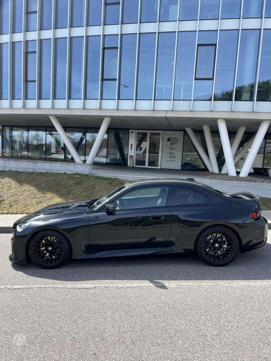 Melns BMW M2 2024 Viļņa, ar dzinēja tilpumu 2.99 L un nobraukumu 32 tūkst. km par 63999 €, foto 4 vietnē AUTOMOTO.COM.LV
