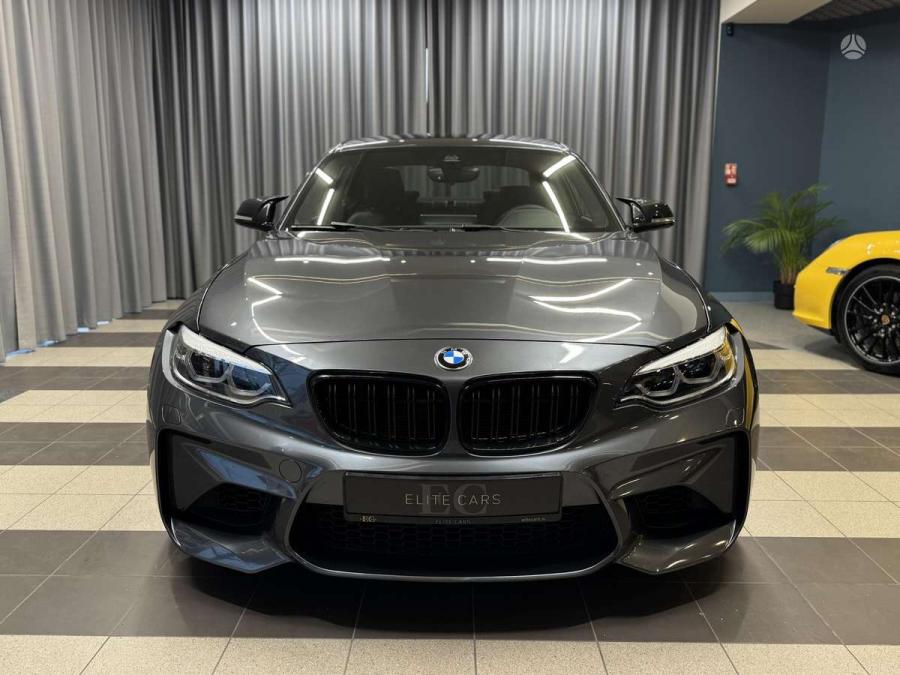 Pelēks BMW M2 2017 Rīga, ar dzinēja tilpumu 2.98 L un nobraukumu 141 tūkst. km par 32990 €, foto 2 vietnē AUTOMOTO.COM.LV
