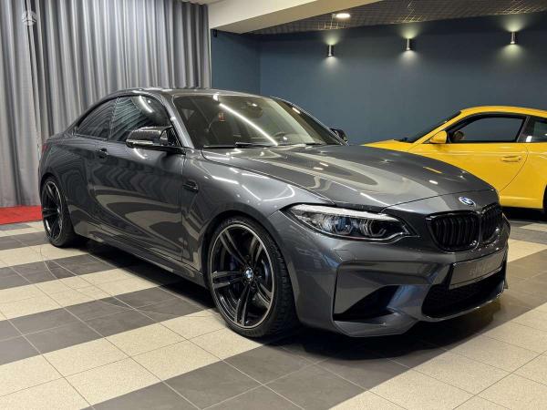 Grey BMW M2 2017 in Riga, with an engine capacity of 2.98 L and mileage of 141 thousand km for 32990 €, photo 3 on AUTOMOTO.COM.LV
