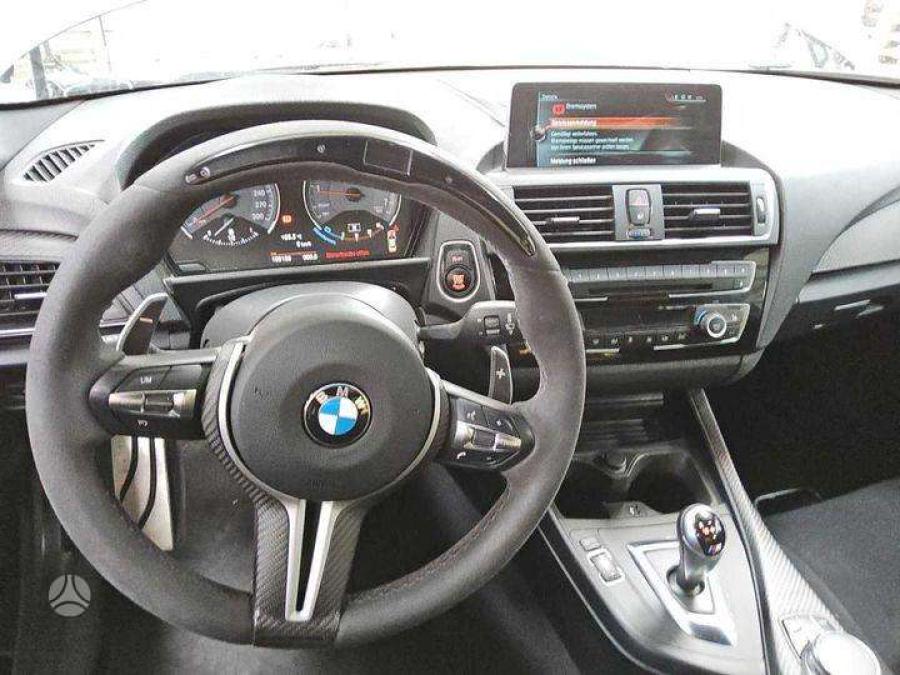 Grey BMW M2 2017 in Vilnius, with an engine capacity of 2.98 L and mileage of 105 thousand km for 29990 €, photo 9 on AUTOMOTO.COM.LV