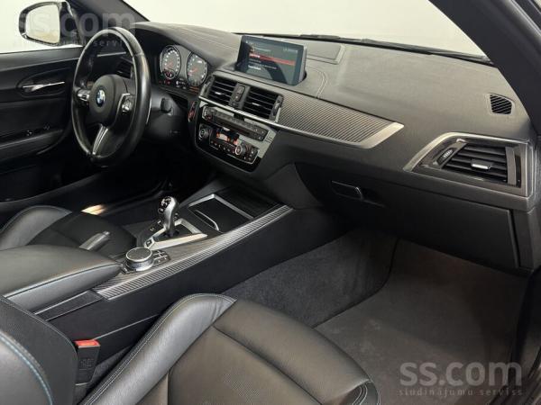 Grey BMW M2 2020 in Riga, with an engine capacity of 3.00 L and mileage of 60 thousand km for 47900 €, photo 7 on AUTOMOTO.COM.LV