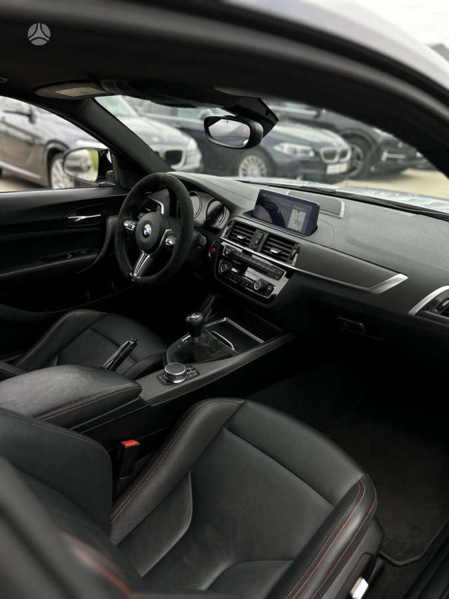 Pelēks BMW M2 2020 Kauņa, ar dzinēja tilpumu 2.98 L un nobraukumu 95 tūkst. km par 39000 €, foto 26 vietnē AUTOMOTO.COM.LV