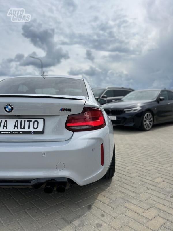 Grey BMW M2 2020 in Kaunas, with an engine capacity of 3.00 L and mileage of 95 thousand km for 39000 €, photo 10 on AUTOMOTO.COM.LV