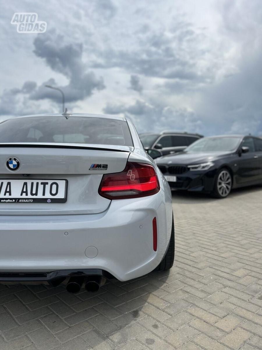 Grey BMW M2 2020 in Kaunas, with an engine capacity of 3.00 L and mileage of 95 thousand km for 39000 €, photo 10 on AUTOMOTO.COM.LV