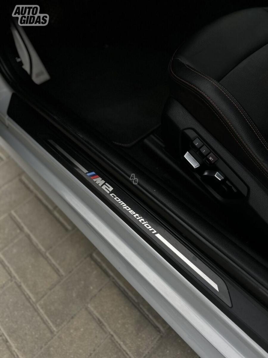 Grey BMW M2 2020 in Kaunas, with an engine capacity of 3.00 L and mileage of 95 thousand km for 39000 €, photo 18 on AUTOMOTO.COM.LV