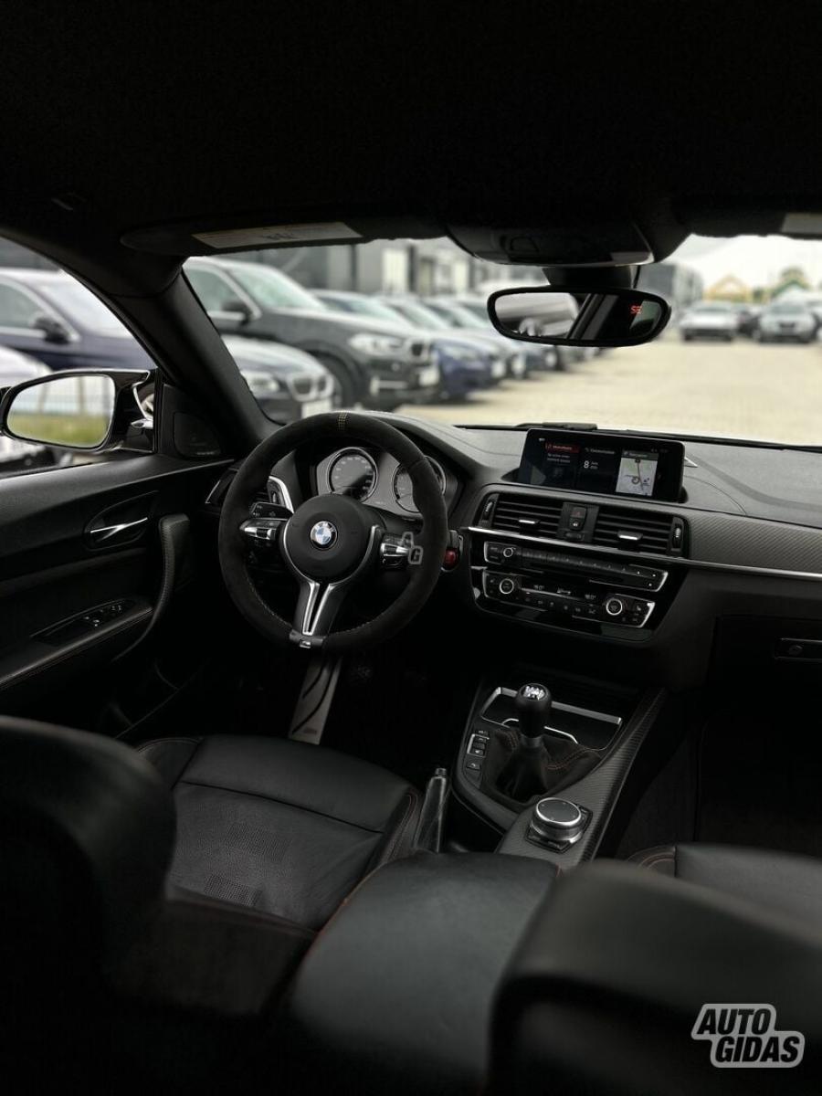 Grey BMW M2 2020 in Kaunas, with an engine capacity of 3.00 L and mileage of 95 thousand km for 39000 €, photo 23 on AUTOMOTO.COM.LV