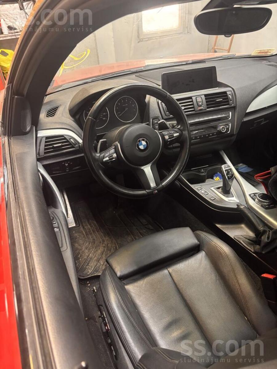 Red BMW M2 2015 in Riga, with an engine capacity of 3.00 L and mileage of 120 thousand km for 14500 €, photo 7 on AUTOMOTO.COM.LV