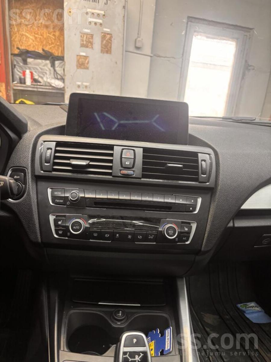 Red BMW M2 2015 in Riga, with an engine capacity of 3.00 L and mileage of 120 thousand km for 14500 €, photo 8 on AUTOMOTO.COM.LV